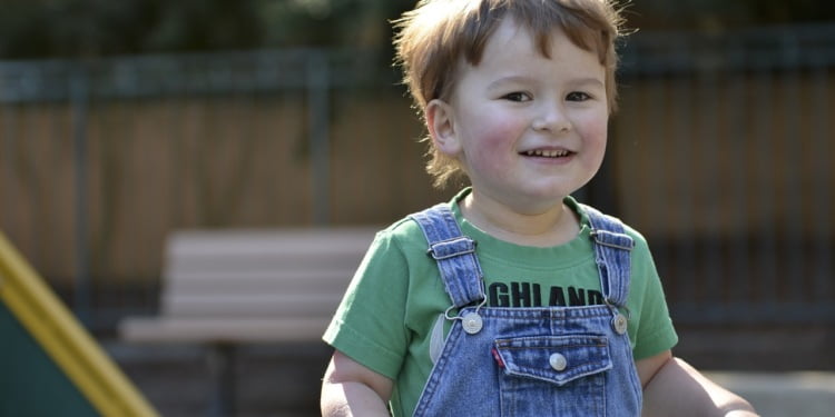 The 13 Signs of Autism in Toddlers Age 2 - Newborn Stages